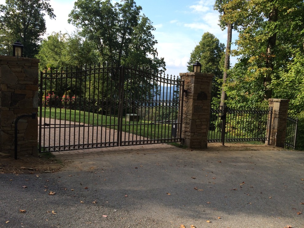 Waynesville NC Entry gates and iron fence - Contemporary - Exterior ...