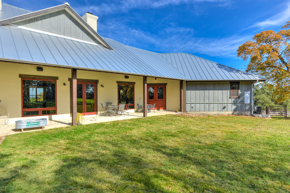 Welcoming Exteriors - Traditional - Exterior - Austin - by Authentic ...