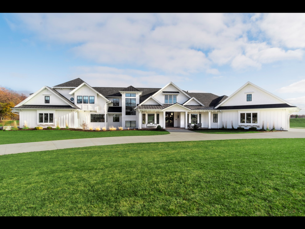 White Farm - Farmhouse - Exterior - Other - by HELMAN SECHRIST ...