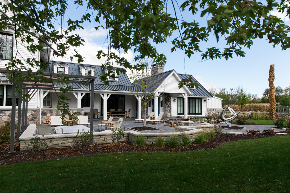 Wisconsin Farmhouse - Farmhouse - Exterior - Milwaukee - by DeBaker ...