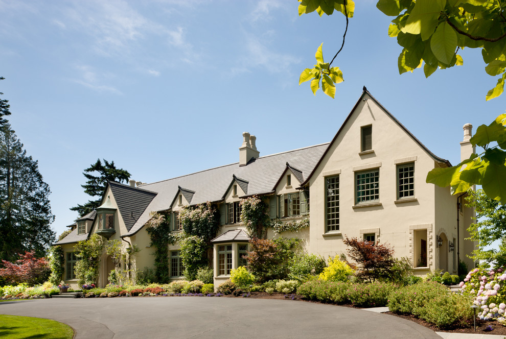 Woodway Manor - Traditional - Exterior - Seattle - by Gelotte Hommas ...