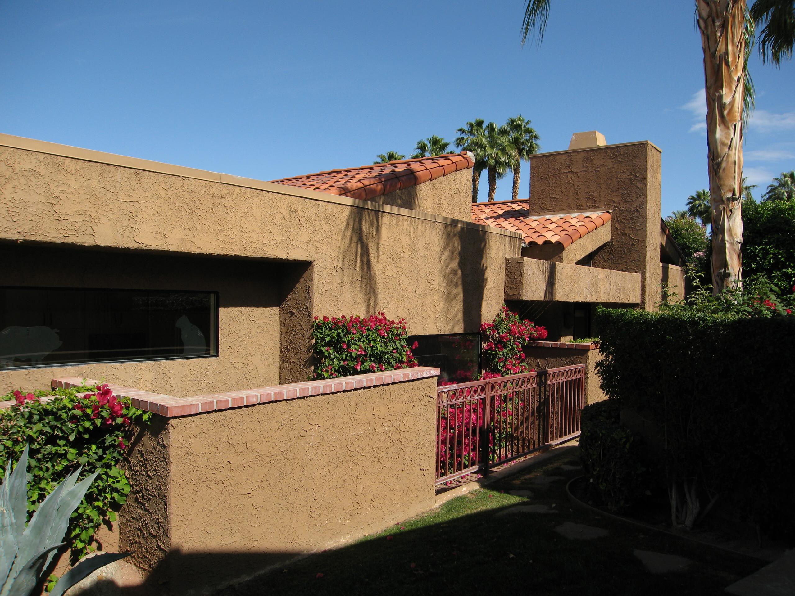 Expert Speak: What Are the Best Materials for Home Elevations?