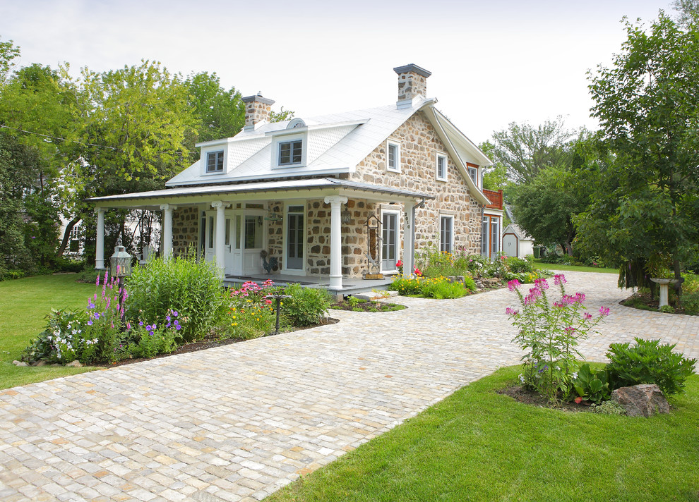 Aménagement - Richelieu - Farmhouse - Exterior - Montreal - by Eco ...