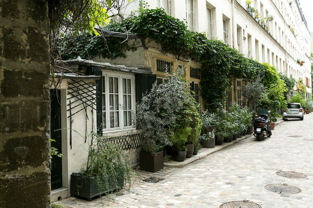 Appartement rue de Charonne, Paris - Modern - Exterior - Paris - by ...