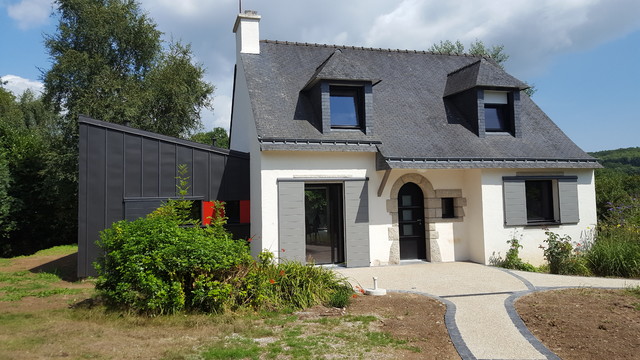 Extension d'une maison bretonne - Transitional - House Exterior ... Extension d'une maison bretonne - Transitional - House Exterior ...