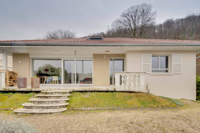Changement d'époque pour une maison années 60 - Contemporary - Garden ...