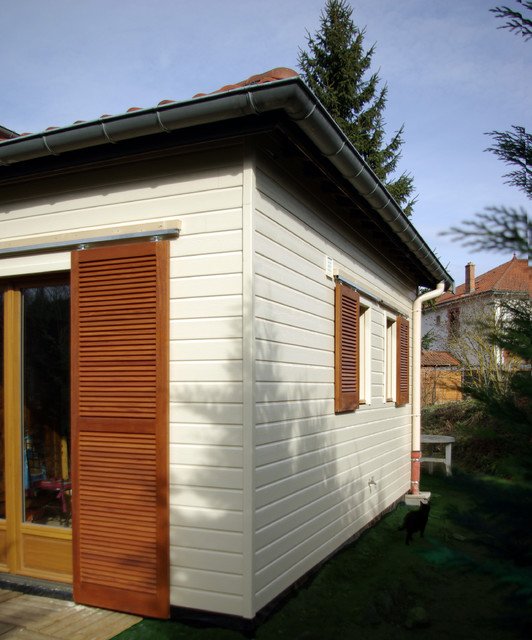 Isolation thermique d'un habitation - Country - House Exterior - Saint ...