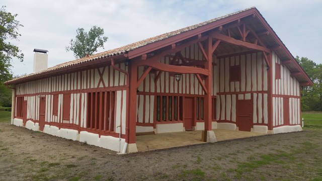Reconstitution maison à colombage - Country - Exterior - Bordeaux - by ...