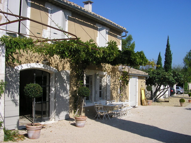 Rénovation d'un vieux mas - Country - Exterior - Marseille - by Armelle ...