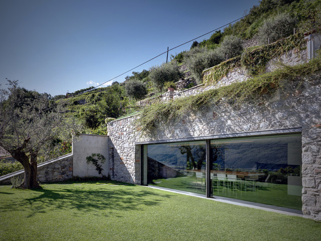 In Campagna Facciata - Country - Exterior - Milan | Houzz AU