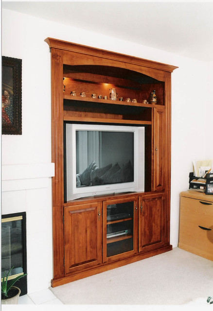 Entertainment Centers & Built-in Niches - Klassisch modern - Wohnzimmer ...