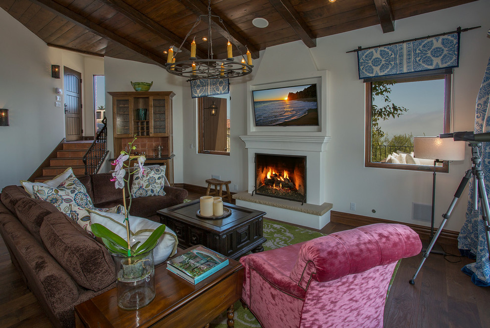 Fresh Contemporary Spanish Colonial - Mediterráneo - Sala de estar ...