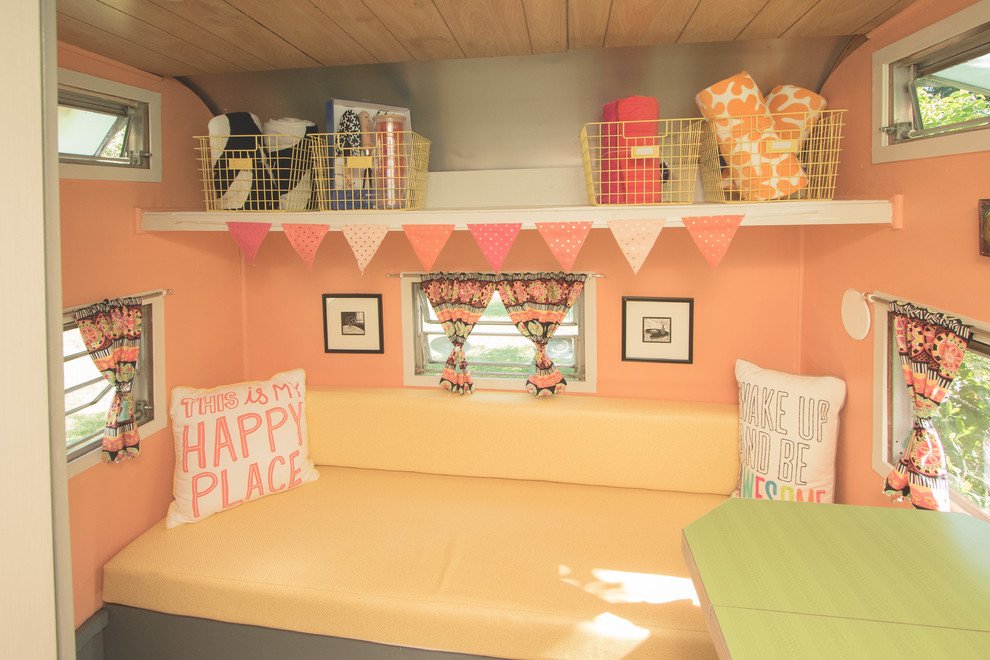 Go Tag Along Vintage Camper - Eklektisch - Wohnzimmer - Sonstige - von ...