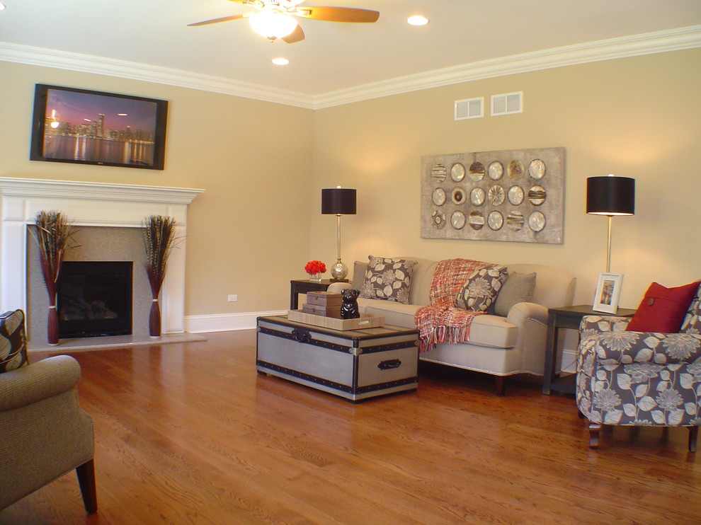 Home Staging of Empty Model in Northwest Indiana - Transitional ...