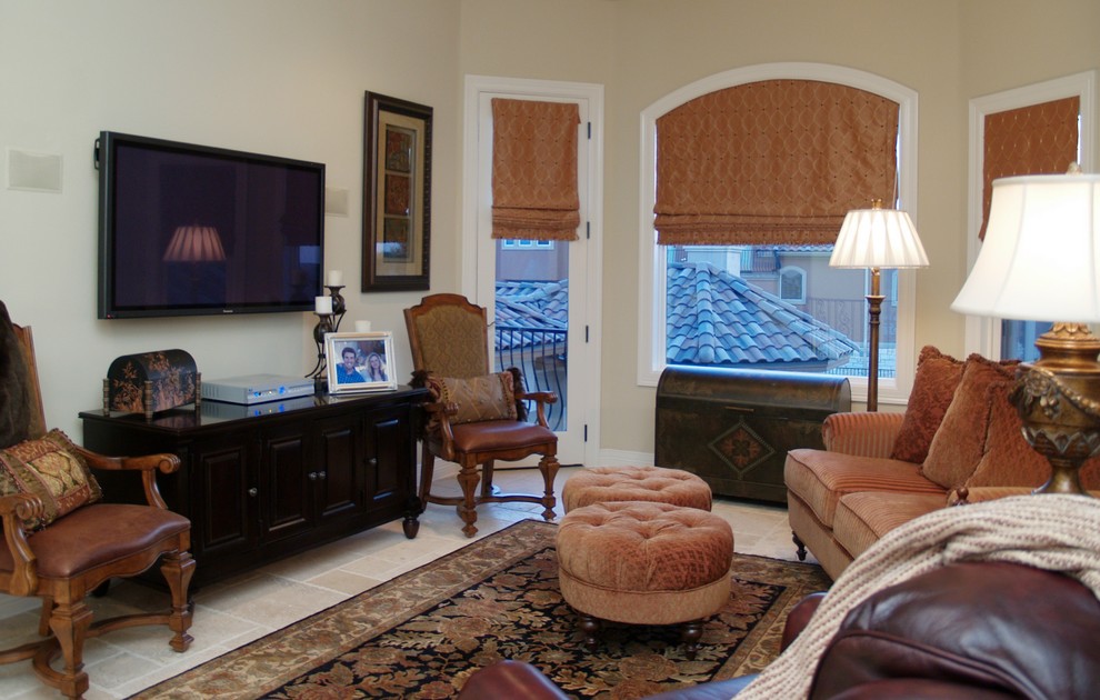 Lake Cliff - Traditional - Family Room - Austin - by Greg Logsdon | Houzz