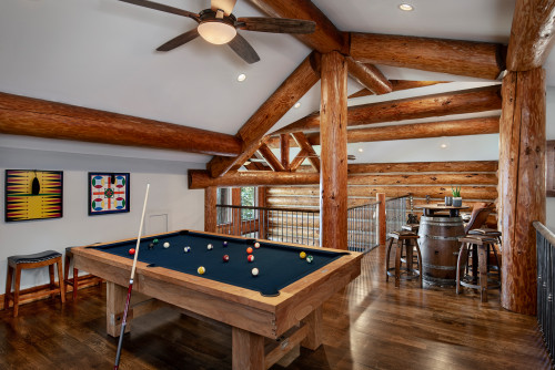 45+ Pool Table Room (OUTSTANDING & ELEGANT) - Billard Rooms