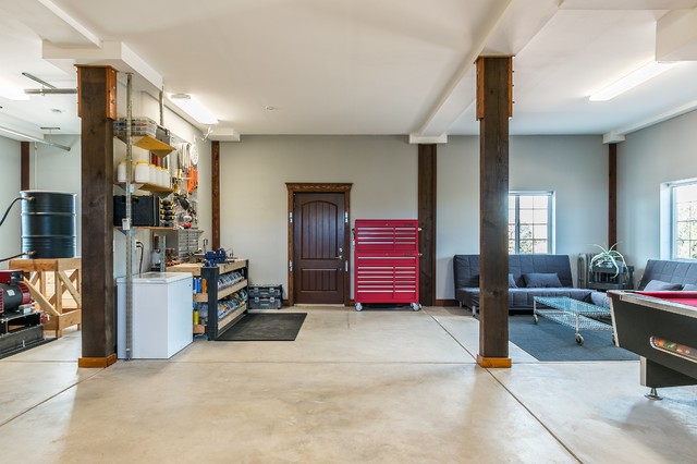 Off-Grid Barn Home Apartment - Canon City, CO - Rustic - Family Room ...