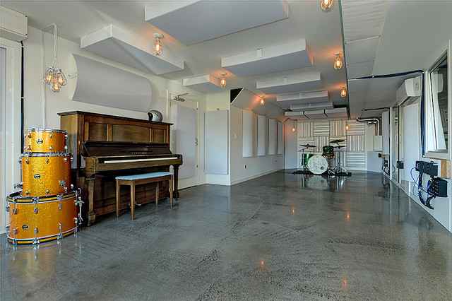 Push/Pull Recording Studio - Modern - Games Room - Seattle - by Bakstad Construction | Houzz UK