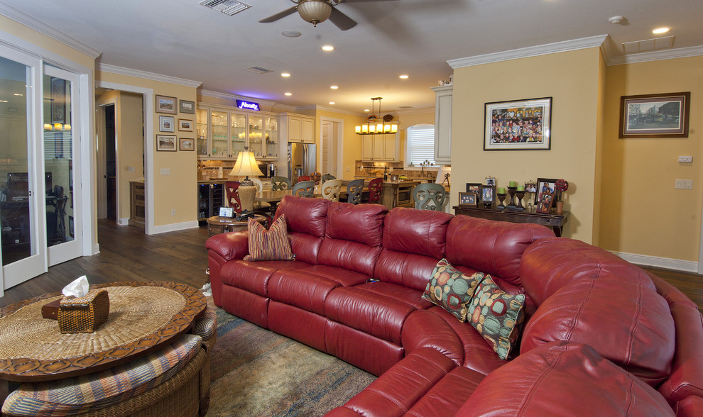 Ramos Design Build Corporation - Tampa - Traditional - Family Room ...