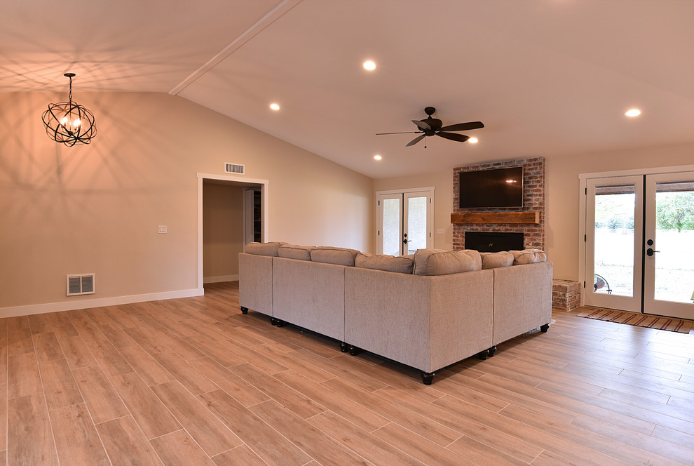 Ranch Style Conversion - Farmhouse - Family Room - Phoenix - by Reef ...