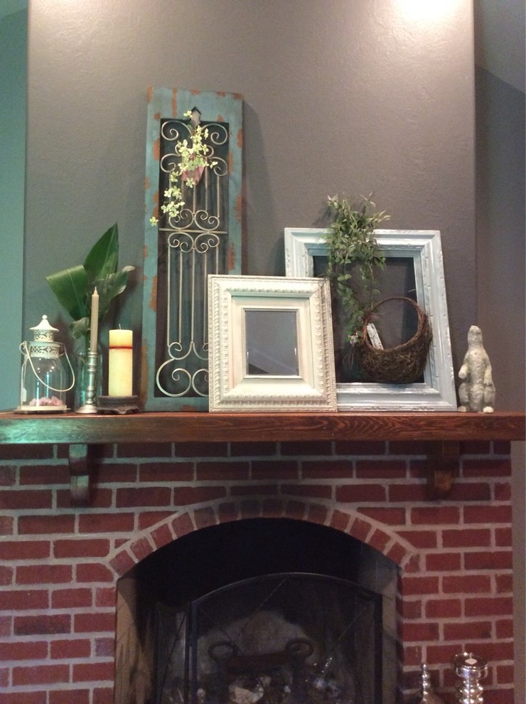 Shanna Thomas - Traditional - Family Room - New Orleans - by JF Design ...