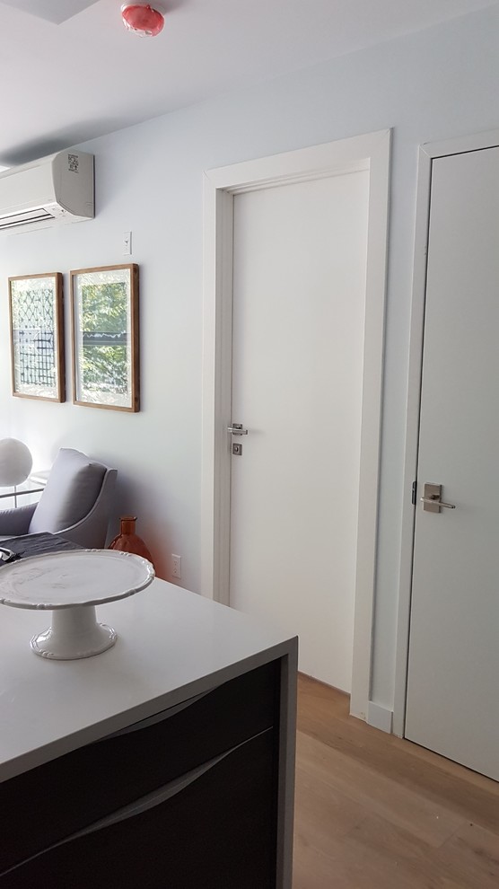 SmartPro Flat Modern Interior Door Polar White - Modern - Family Room ...