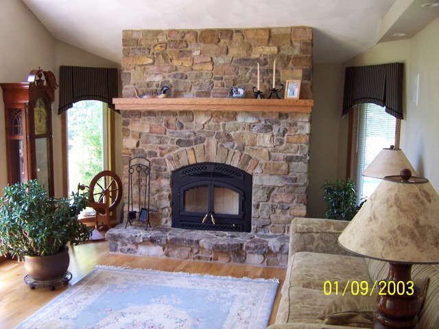 Stock Bridge, Fireplace tear out & rebuild - Estilo Craftsman - Sala de ...
