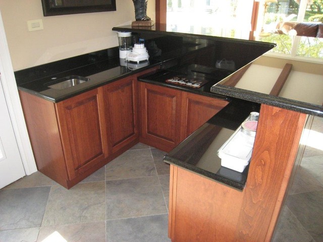 Tony Russo Bar makeover - Classique - Salle de Séjour - Boston - par ...