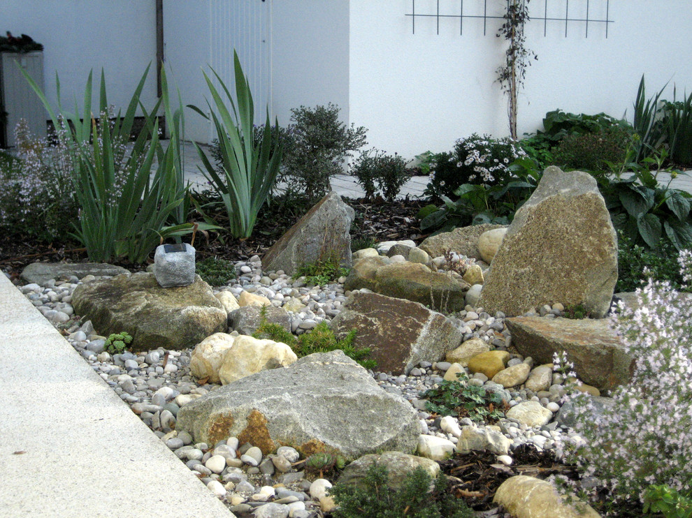Gartendetails - Contemporary - Landscape - Munich - by Anja Winnes / ao ...