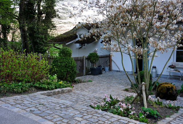 Landhaus Garten - Landhausstil - Garten - München - von Soulgarden by ...
