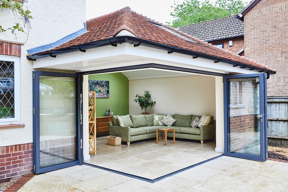 Single storey side extension with corner bi fold doors - Contemporary ...