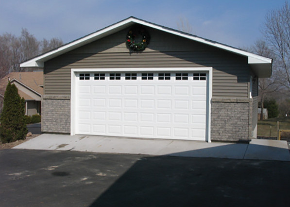 2-plus car garage - Garage - Minneapolis - by STR Construction | Houzz IE