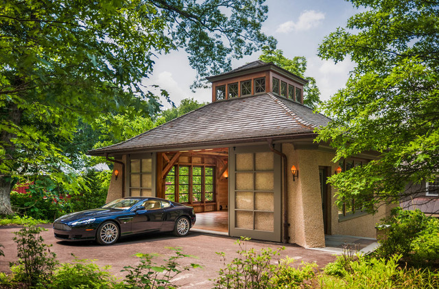 Arts & Crafts Inspired Garage - Estilo Craftsman - Garaje - Filadelfia ...