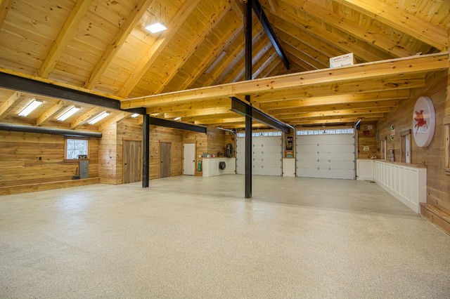 Car Barn - Rustic - Garage - Boston - by Vermont Barns | Houzz UK