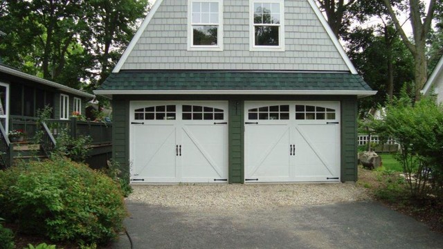 Carriage House Overlay - Estilo Craftsman - Garaje - Boston - de Empire ...