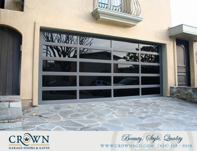 Contemporary Aluminum Glass Garage Door - Contemporáneo - Garaje ...