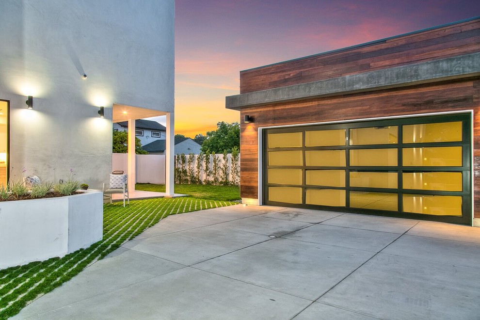 Contemporary Custom Home - Contemporary - Garage - Orange County - by ...