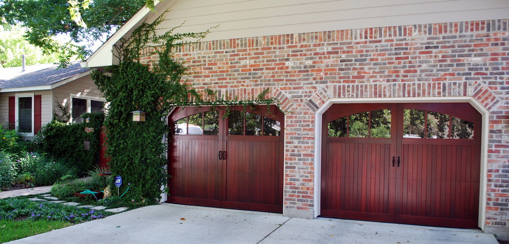 Cowart Door - After - Classique - Garage - Austin - par Cowart Door ...