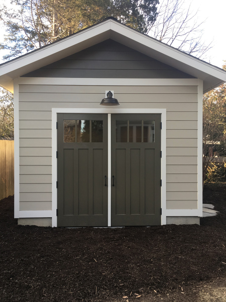 Craftsman Garage with Carraige Doors and Finished Interior - Craftsman ...