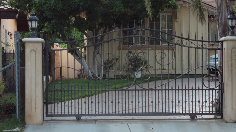 Entrance Gates - Traditional - Garage - Los Angeles - by Sion ...