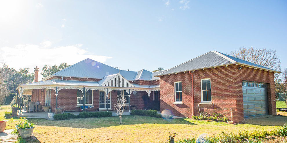Farm House Addition - Victorian - Garage - Sydney - by Design West ...