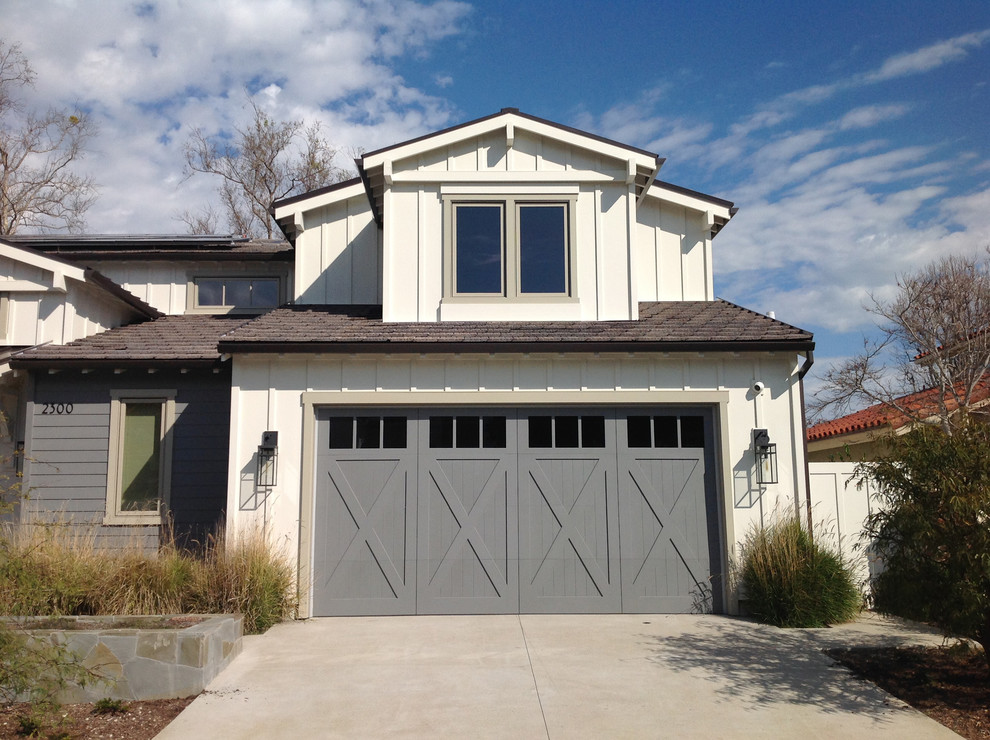Farm Style Beach House - Farmhouse - Garage - Orange County - by ...