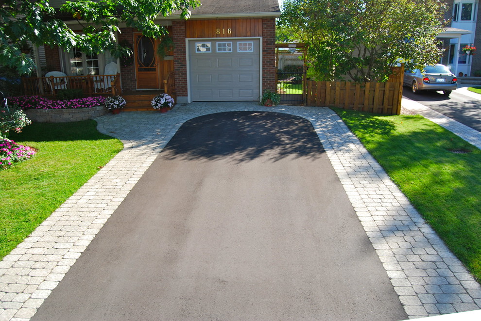 Interlock Driveways - Contemporain - Garage - Autres périmètres - par ...