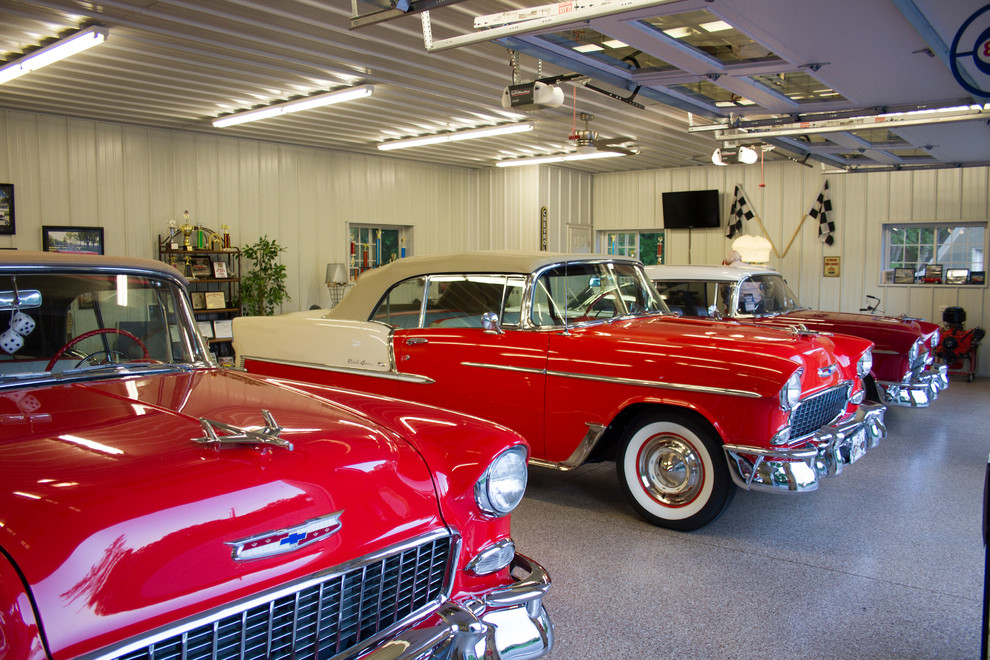 James's Hobby Garage - Traditional - Garage - Chicago - by Morton ...
