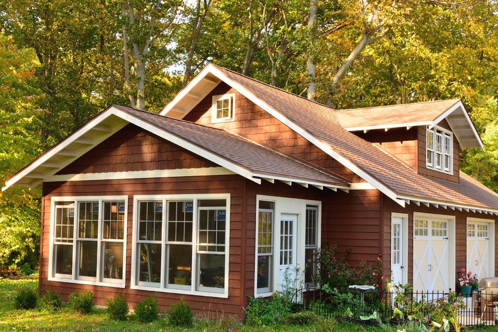 Keller Garage - Craftsman - Garage - Milwaukee - by Distinctive Design ...