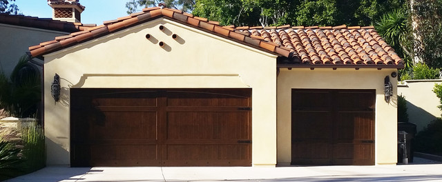 Garage In Spanish Valencia Home Plan In Keystone, Las Vegas, NV