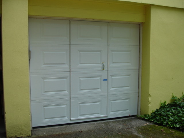 Pass-Through Garage Door. - Contemporary - Garage - New York - by Dream ...