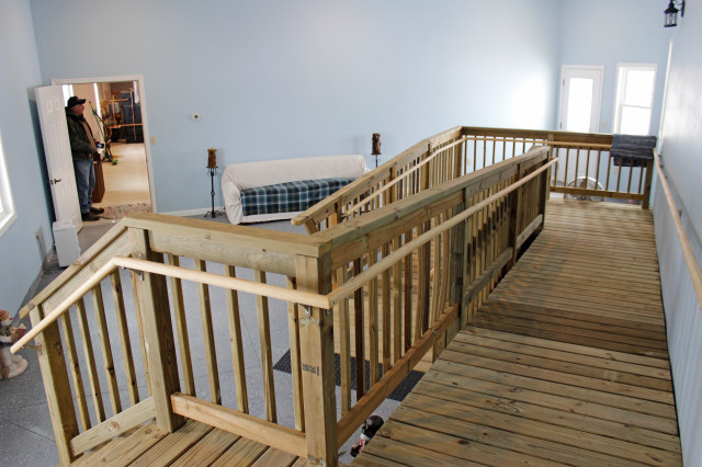 Presentation Room with Wheelchair Ramp and 3-car Garage - Country ...