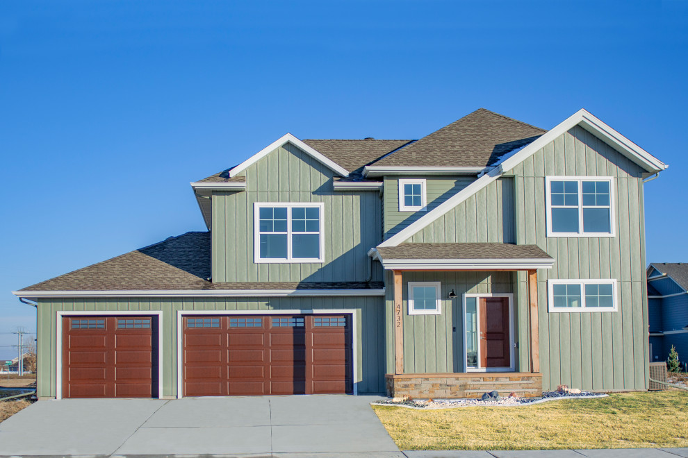 Ranch Panel - Traditional - Garage - Other - by Midland Garage Door | Houzz