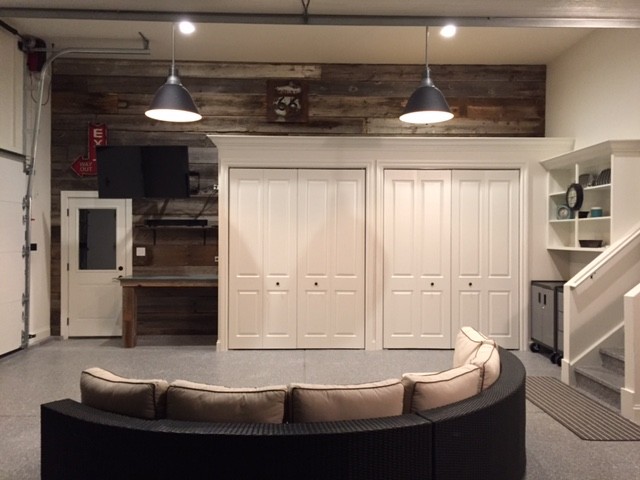 Rustic Garage - Rustic - Garage - Chicago - by Bella Luxe Home Design ...